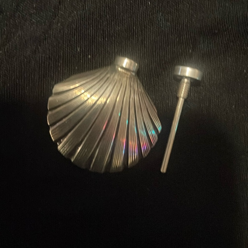 Tiffany & Co Shell Perfume Flask Sterling - Gem